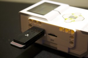 How To Establish A WiFi Connection With The EV3 | MonoBrick.DK